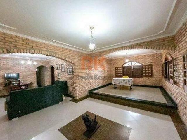 CASA Á VENDA CASTELO BELO HORIZONTE