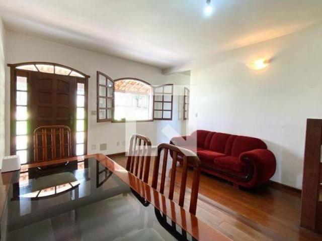 Casa à Venda Céu Azul, 3 Quartos, 400 m² Belo Horizonte