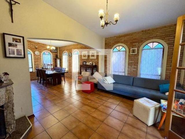 Casa à Venda CECAP, 3 Quartos, 180 m² Jundiaí
