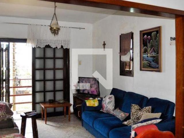 Casa à Venda Cel. Aparício Gomes, 3 Quartos, 150 m² Porto Alegre