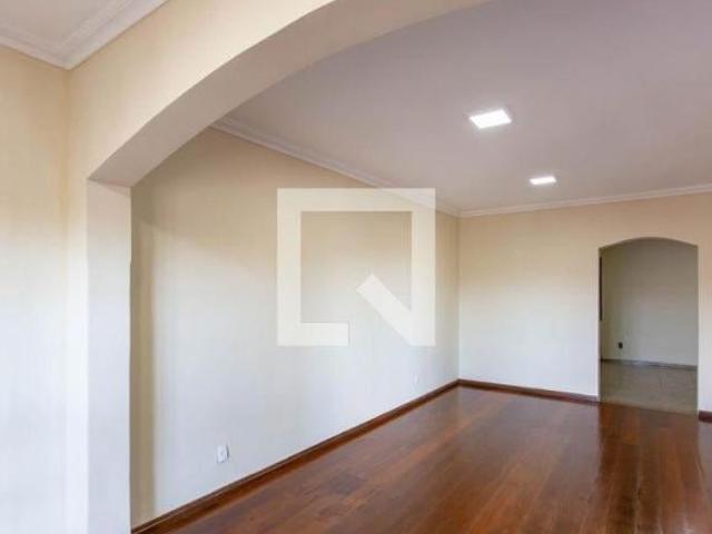 Casa à Venda Cenáculo, 3 Quartos, 230 m² Belo Horizonte