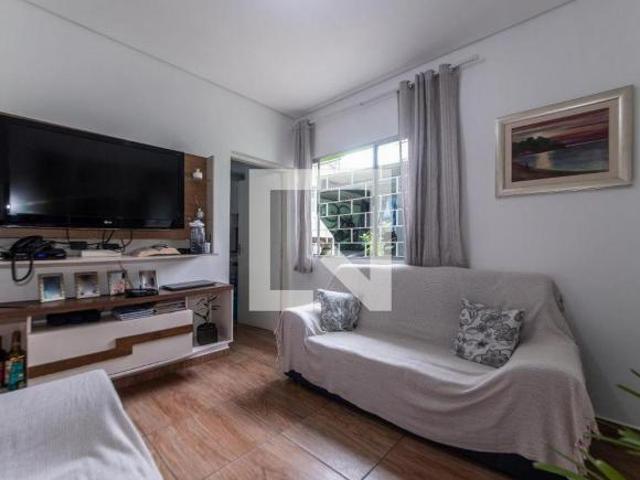 Casa à Venda Centro, 2 Quartos, 58 m2
