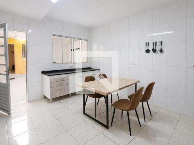 Casa à Venda Centro, 2 Quartos, 85 m2