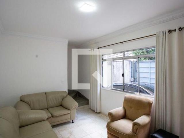 Casa à Venda Centro, 2 Quartos, 120 m2