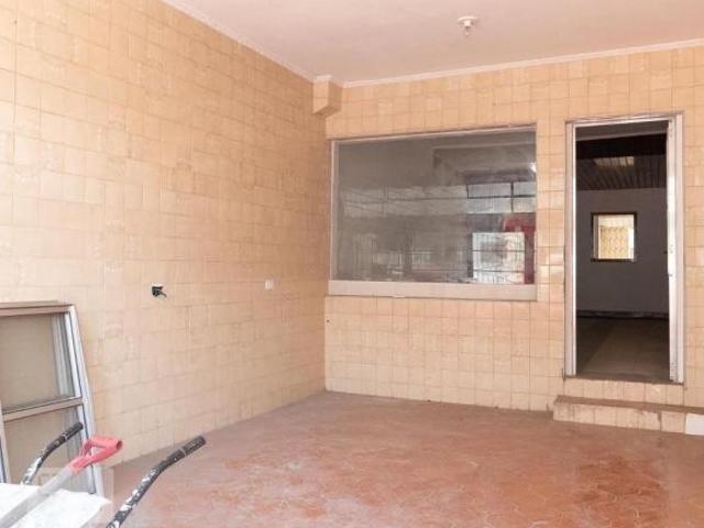 Casa à Venda Centro, 2 Quartos, 140 m2