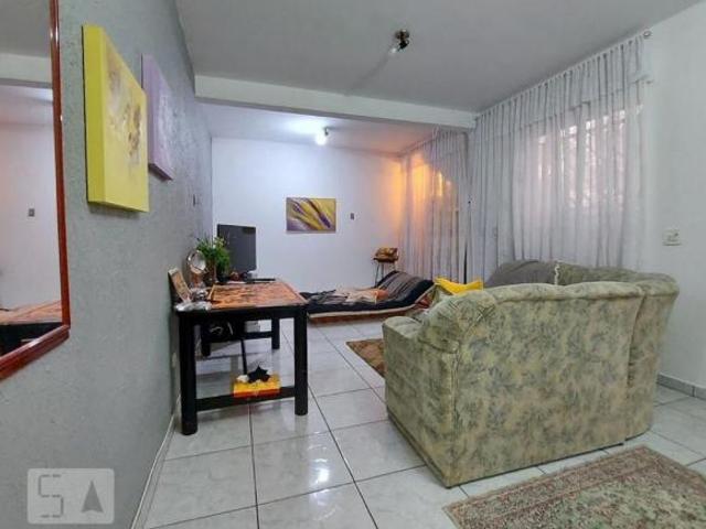 Casa à Venda Centro, 2 Quartos, 150 m2