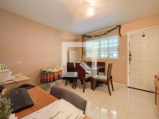 Casa à Venda Centro, 2 Quartos, 170 m2