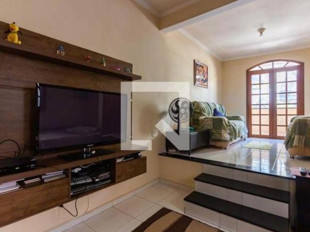 Casa à Venda Centro, 2 Quartos, 180 m2