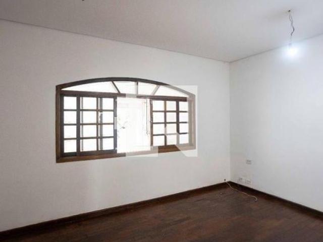 Casa à Venda Centro, 2 Quartos, 200 m2