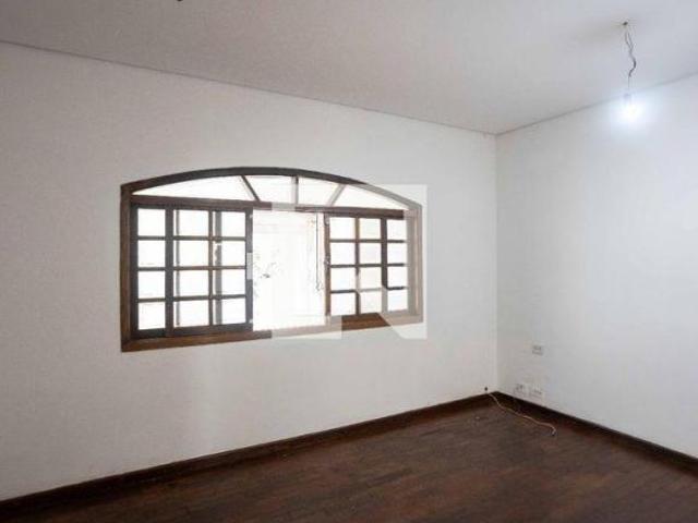 Casa à Venda Centro, 2 Quartos, 200 m2