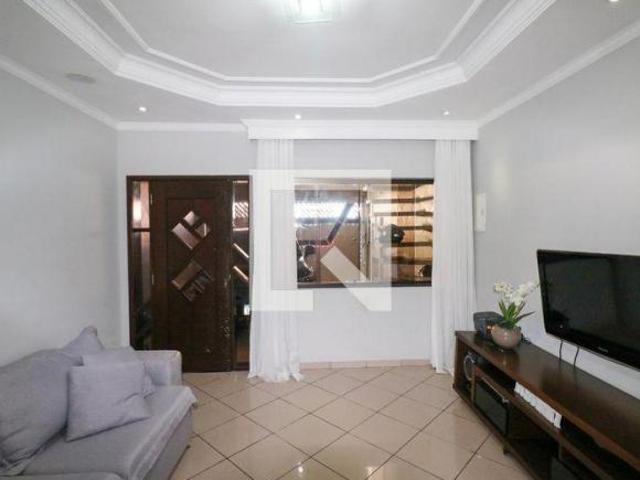 Casa à Venda Centro, 2 Quartos, 250 m² Diadema