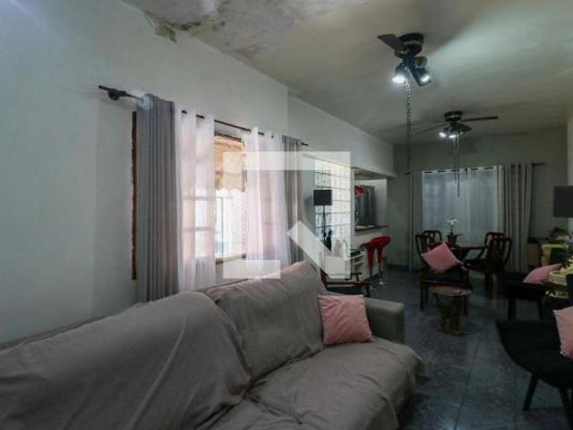 Casa à Venda Centro, 2 Quartos, 280 m2