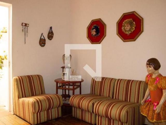 Casa à Venda Centro, 3 Quartos, 130 m2
