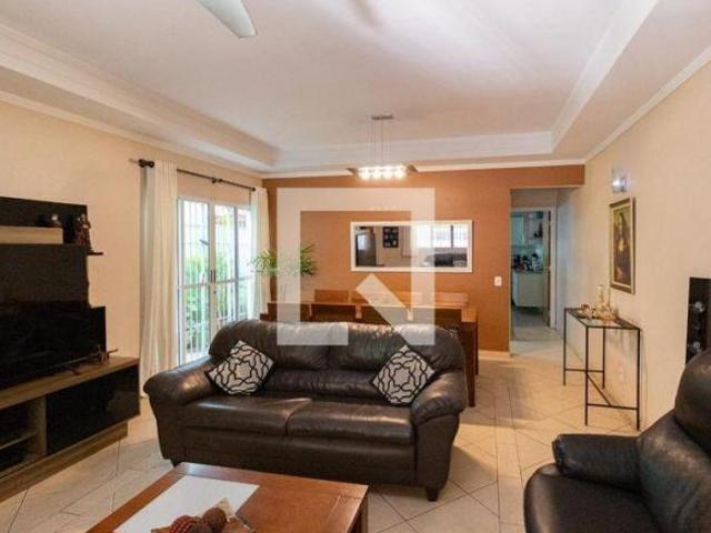 Casa à Venda Centro, 3 Quartos, 131 m² Osasco
