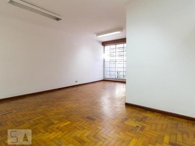 Casa à Venda Centro, 3 Quartos, 150 m2