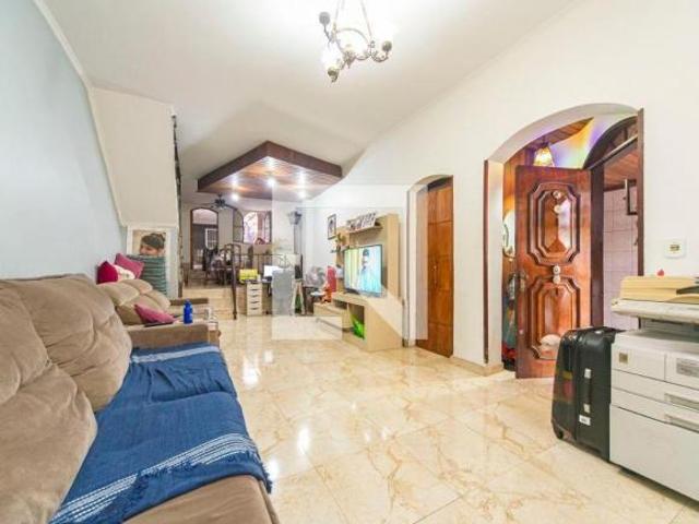 Casa à Venda Centro, 3 Quartos, 150 m2