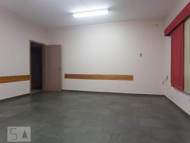 Casa à Venda Centro, 3 Quartos, 160 m2