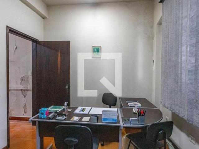 Casa à Venda Centro, 3 Quartos, 160 m2