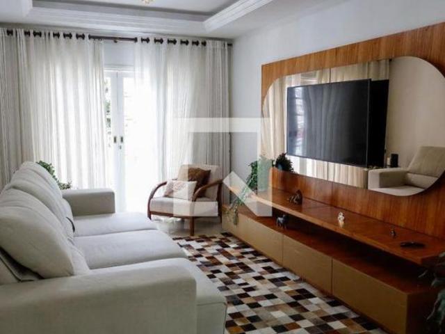Casa à Venda Centro, 3 Quartos, 179 m2