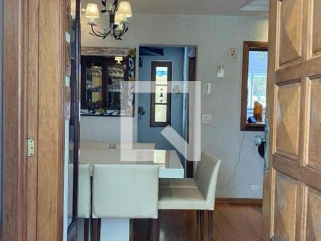 Casa à Venda Centro, 3 Quartos, 180 m2