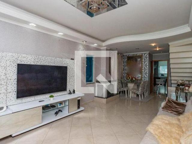 Casa à Venda Centro, 3 Quartos, 199 m2