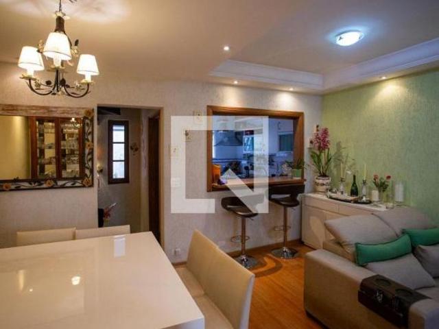 Casa à Venda Centro, 3 Quartos, 200 m2