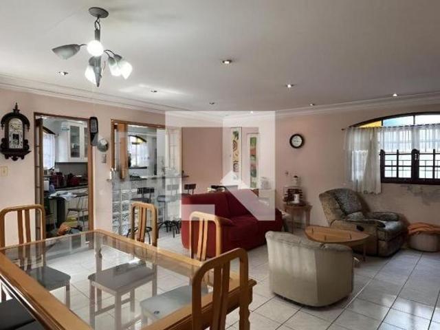 Casa à Venda Centro, 3 Quartos, 200 m2