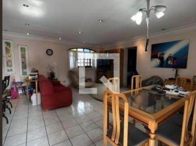Casa à Venda Centro, 3 Quartos, 200 m² São Caetano do Sul