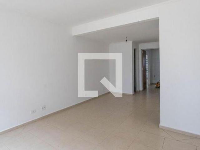 Casa à Venda Centro, 3 Quartos, 220 m2