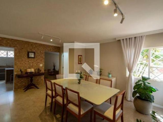 Casa à Venda Centro, 3 Quartos, 220 m² Barueri