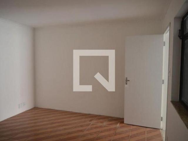 Casa à Venda Centro, 3 Quartos, 240 m2