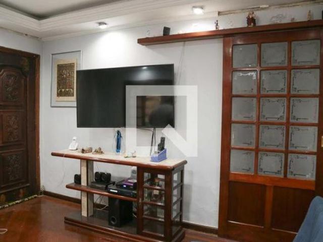Casa à Venda Centro, 3 Quartos, 243 m2
