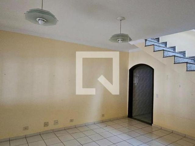 Casa à Venda Centro, 3 Quartos, 260 m2
