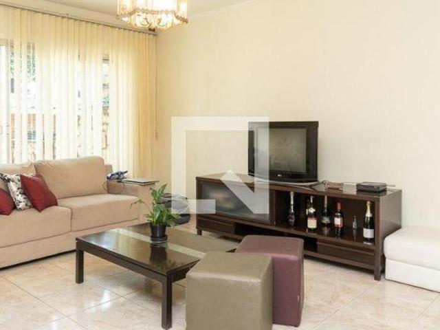 Casa à Venda Centro, 3 Quartos, 264 m² Guarulhos