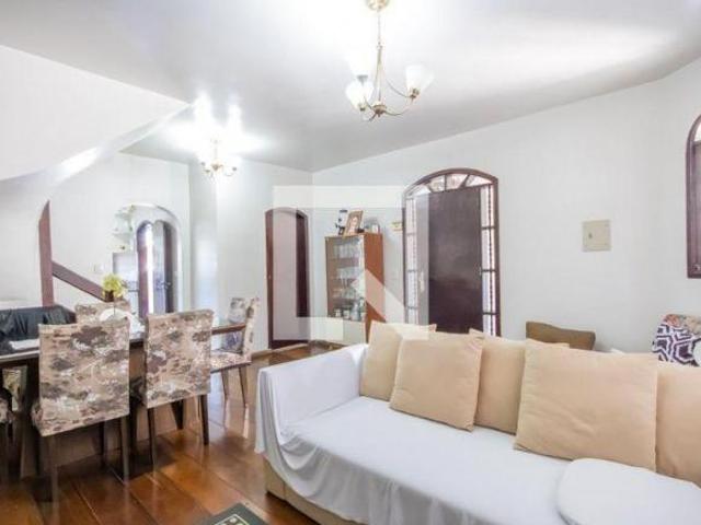 Casa à Venda Centro, 3 Quartos, 280 m2
