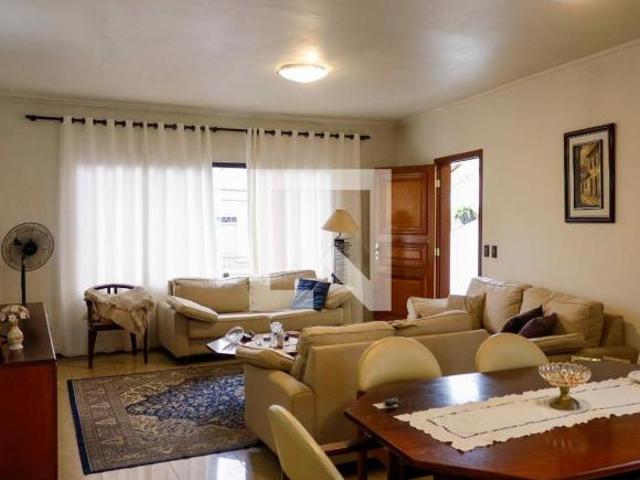 Casa à Venda Centro, 3 Quartos, 288 m2