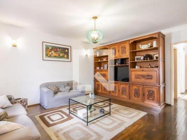 Casa à Venda Centro, 3 Quartos, 300 m2