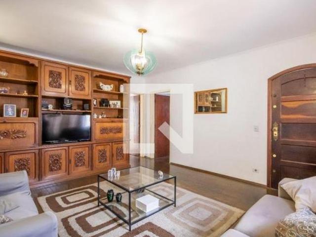 Casa à Venda Centro, 3 Quartos, 300 m2