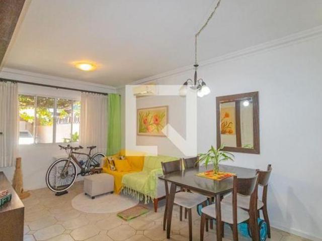 Casa à Venda Centro, 4 Quartos, 96 m² Canoas