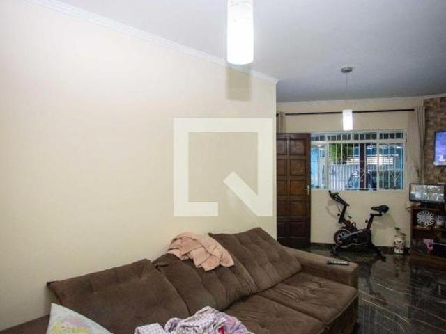Casa à Venda Centro, 4 Quartos, 100 m2