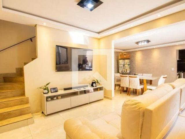 Casa à Venda Centro, 4 Quartos, 151 m2