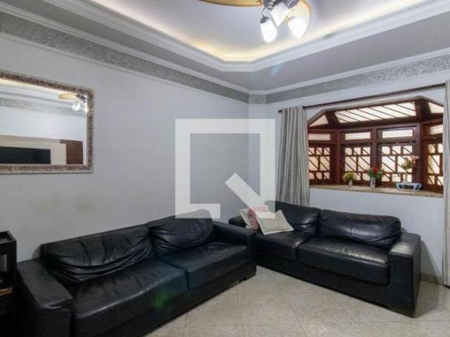 Casa à Venda Centro, 4 Quartos, 177 m² Guarulhos