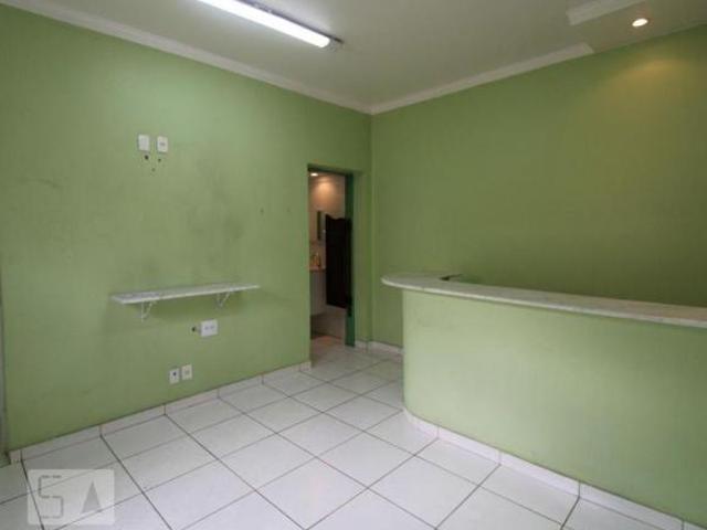 Casa à Venda Centro, 4 Quartos, 181 m2