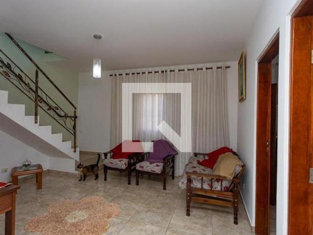 Casa à Venda Centro, 4 Quartos, 200 m2