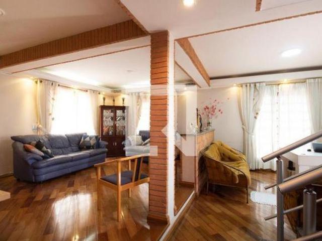 Casa à Venda Centro, 4 Quartos, 200 m2