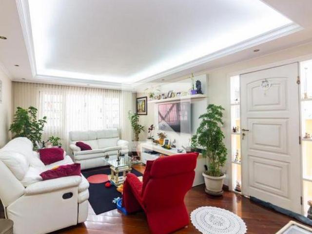 Casa à Venda Centro, 4 Quartos, 218 m2