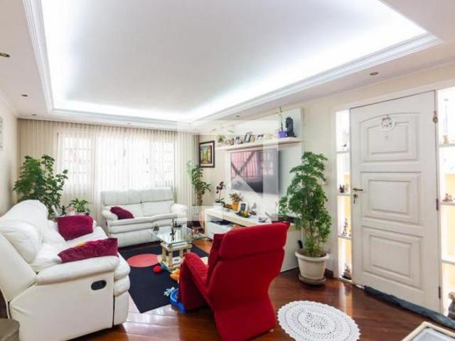 Casa à Venda Centro, 4 Quartos, 218 m2