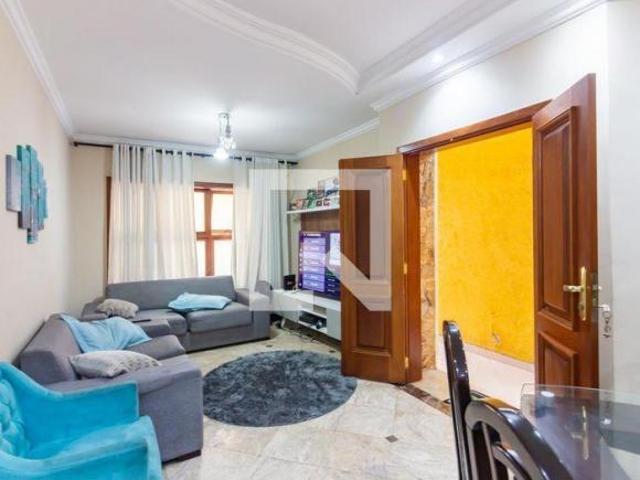 Casa à Venda Centro, 4 Quartos, 220 m2