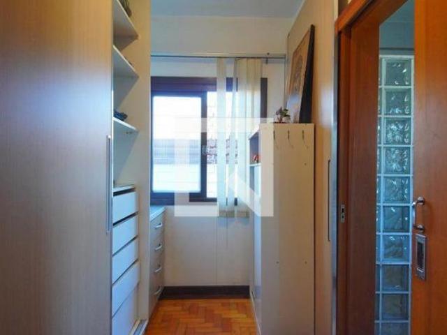 Casa à Venda Centro, 4 Quartos, 220 m² São Leopoldo