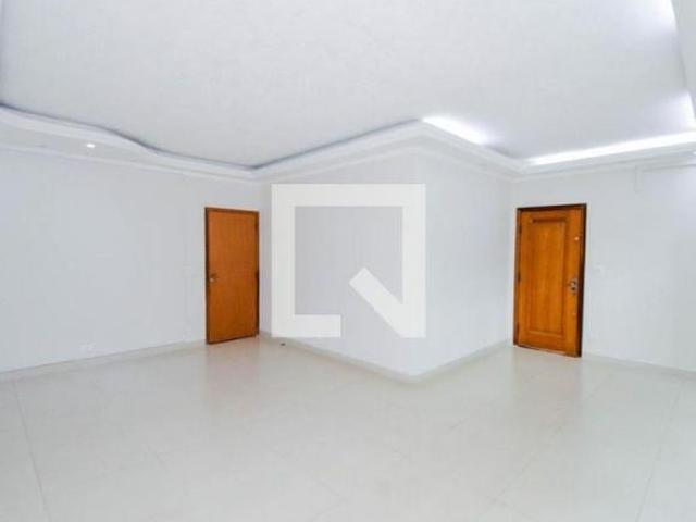 Casa à Venda Centro, 4 Quartos, 223 m² Guarulhos